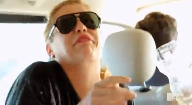 Ke Ha Drinks Her Own Pee On Camera Rtm Rightthisminute
