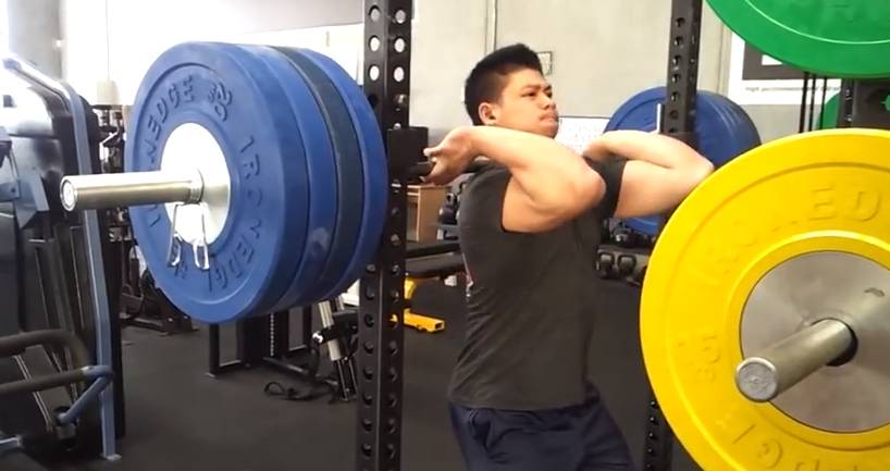 Lifting Almost 400 Pounds Can Make You Pass Out | RTM - RightThisMinute